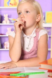 Adivinanzas para niños sobre útiles escolares