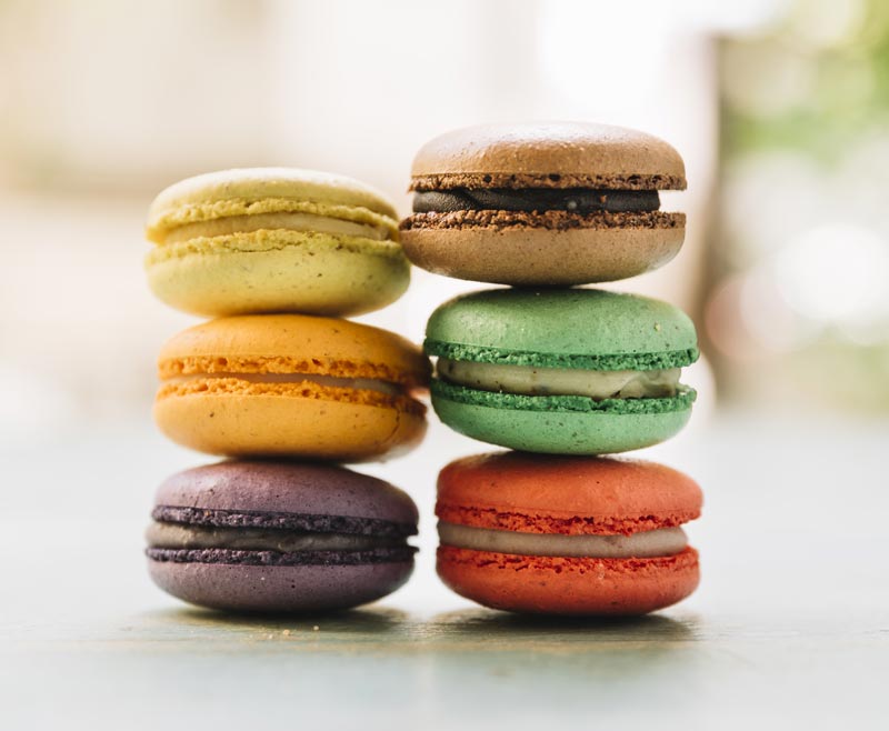 Cómo hacer MACARONS franceses (receta fácil) | Pequeocio