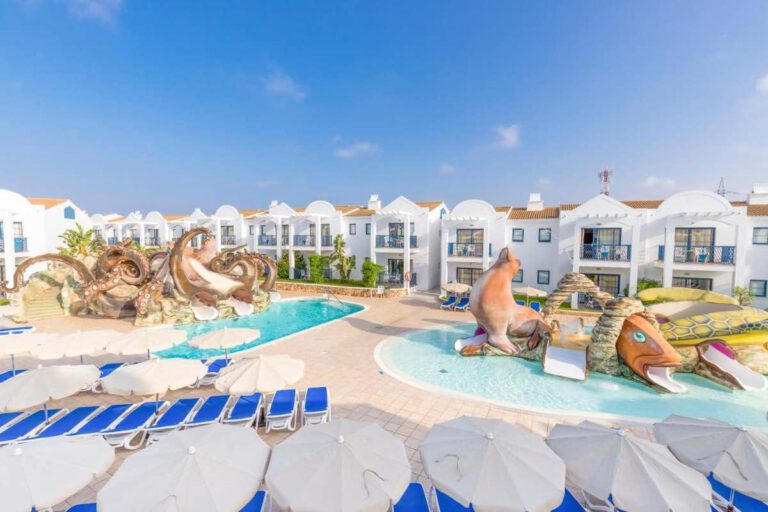 Los 10 mejores hoteles en Menorca para niños - Pequeocio